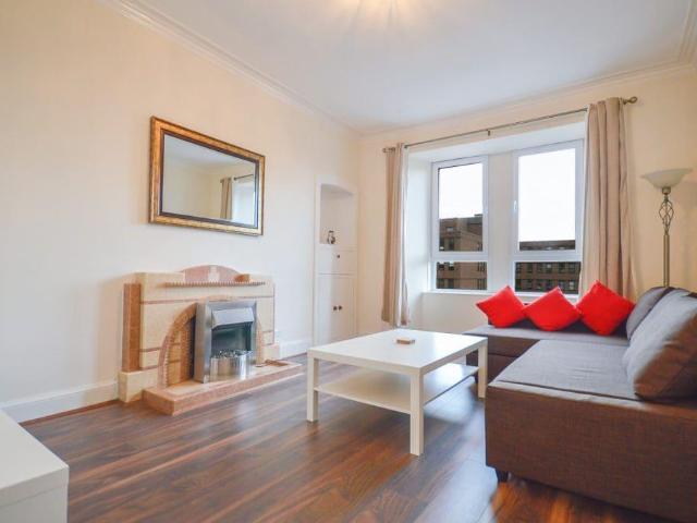 2208L Parsons Green Terrace. 1 bed flat to rent £1,195 pcm £276 pw