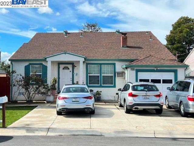 22090 Queen St, Castro Valley, CA 94546