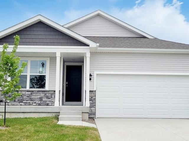 2209 N 7th St, Indianola, IA 50125