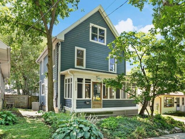 2209 Oakridge Ave, Madison, WI 53704