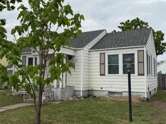 2209 Adams St, Great Bend, KS 67530