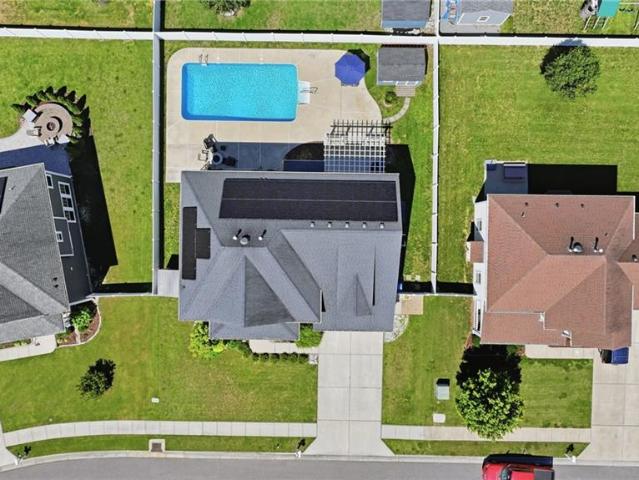 2209 Beeblossom LN