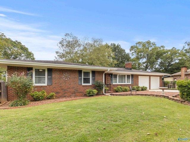 2209 College St SE, Decatur, AL 35601