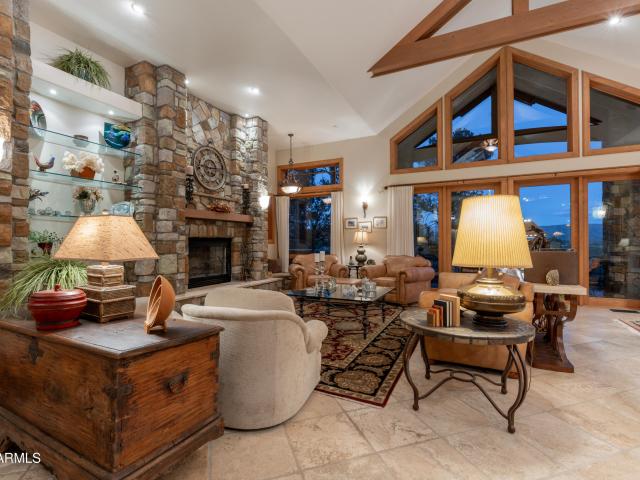 2209 e grapevine drive # 0