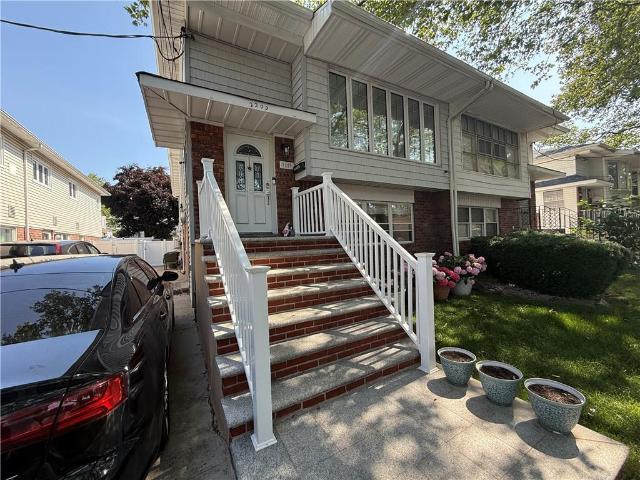 2209 East 57th Street