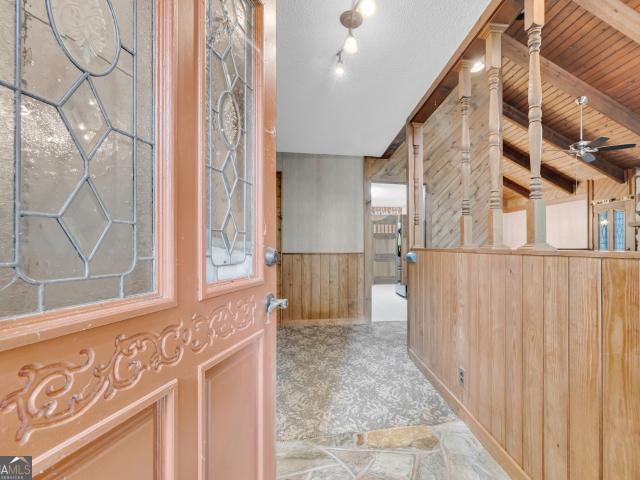 2209 Highway 184 N