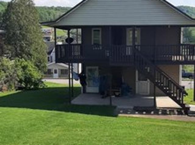 2209 Philadelphia Ave, Northern Cambria, PA 15714