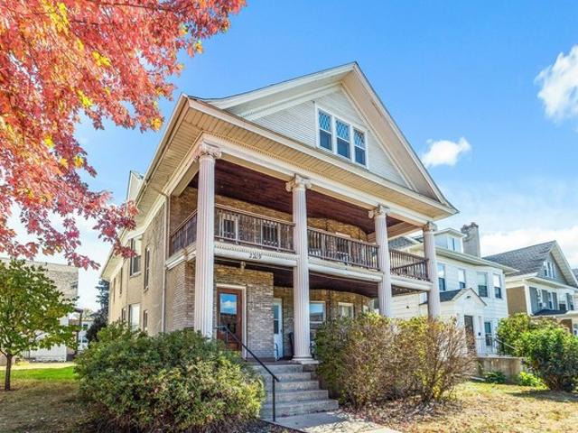 2209 Pleasant Ave, Minneapolis, MN 55404