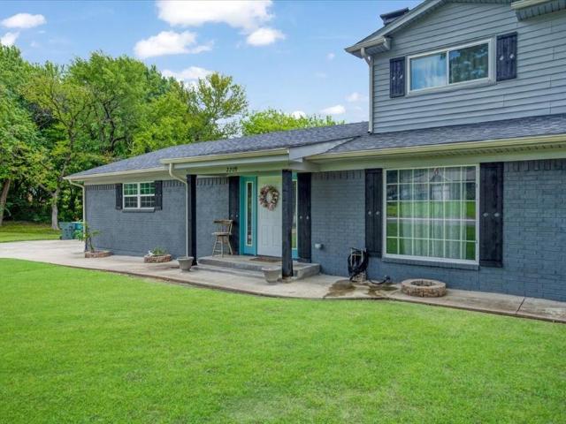 2209 Ridgewood Drive