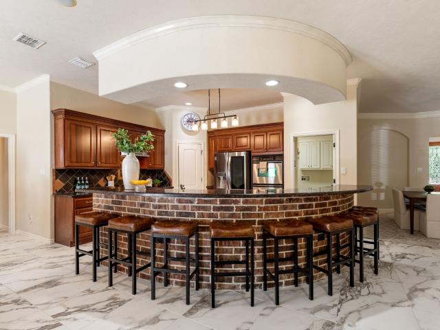 2209 Rockingham Loop