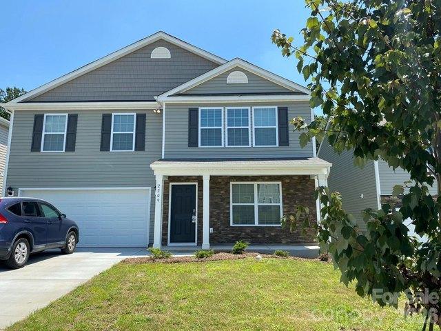 2209 Rolling Hills Dr, Dallas, NC 28034