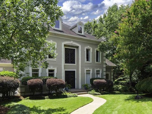 2209 Sterlingwood Dr, Birmingham, AL 35243