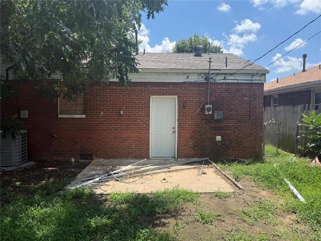 2209 SW 59th Place