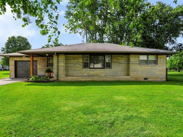 2209 S Miller Ave, Shelbyville, IN 46176