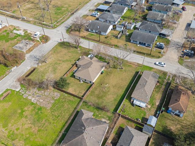 2209 Sakowitz St, Houston, TX 77020 | MLS #49955 | Compass