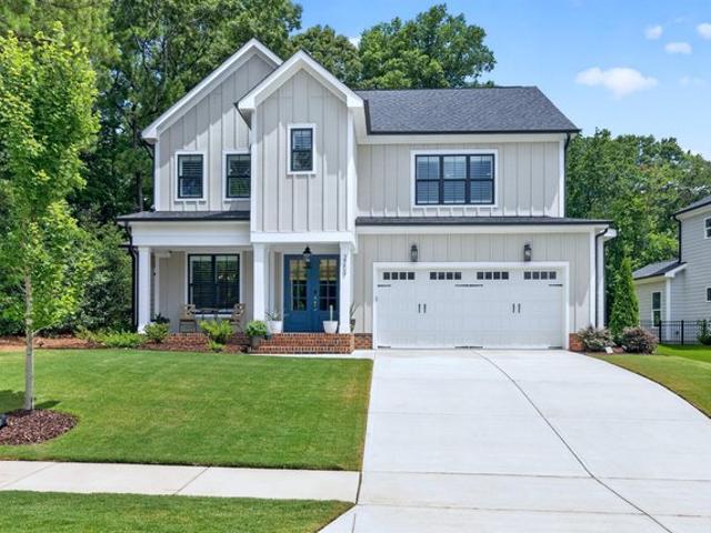 2209 Terri Creek Dr, Fuquay Varina, NC 27526
