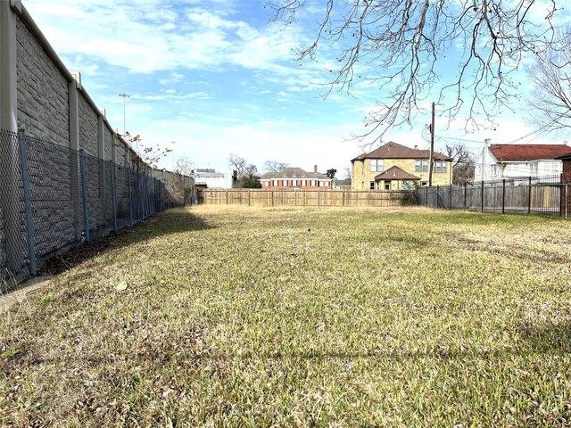 2209 Wichita St, Houston, TX 77004