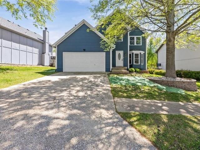 22003 W 47th Ter, Shawnee, KS 66226