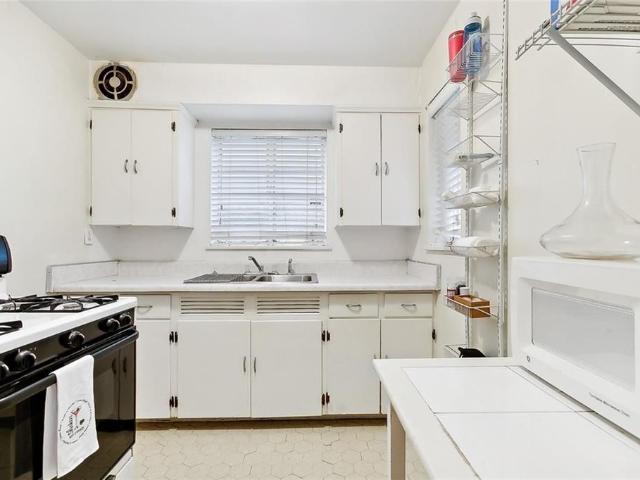 2200 Nashville Avenue, New Orleans, US, LA
