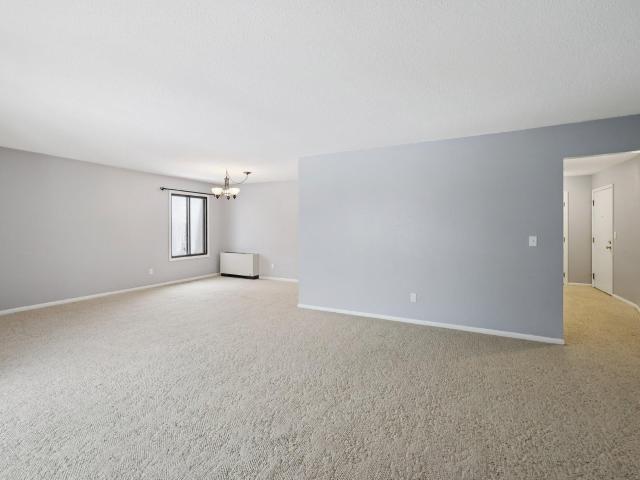 2200 Nevada Avenue S # 316