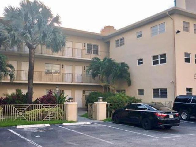 2200 Ocean Dr S #N314, Hollywood, FL 33019
