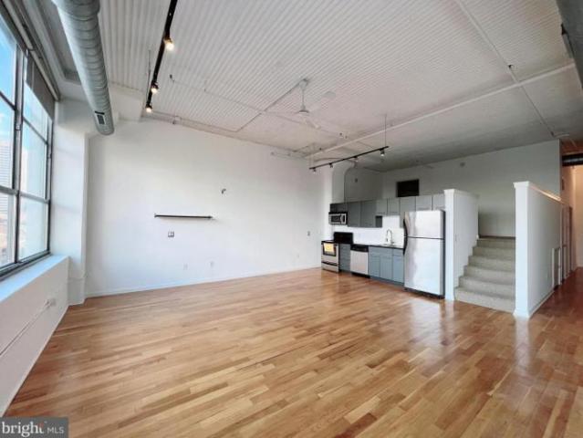 2200 Arch St #403, Philadelphia, PA 19103
