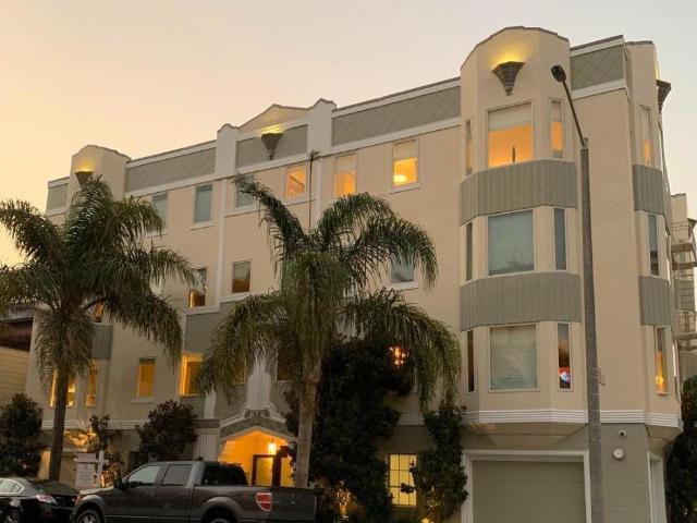 2200 Beach Street 304