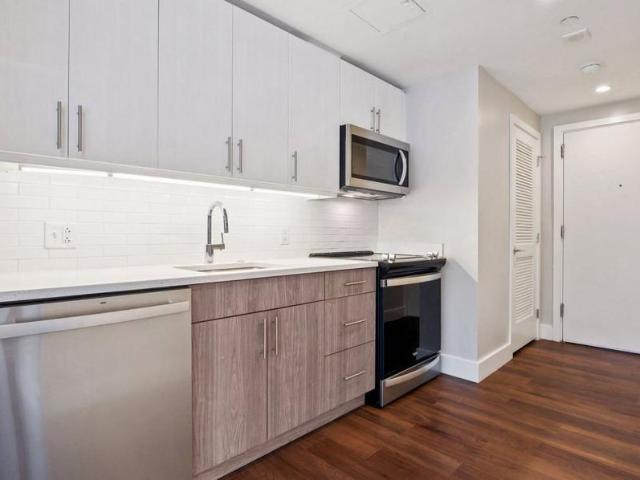 2200 Benjamin Franklin Parkway # N0114