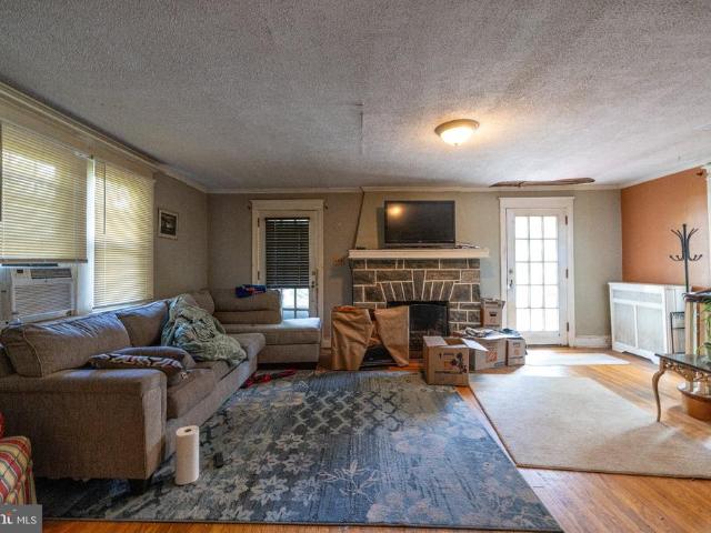 2200 County