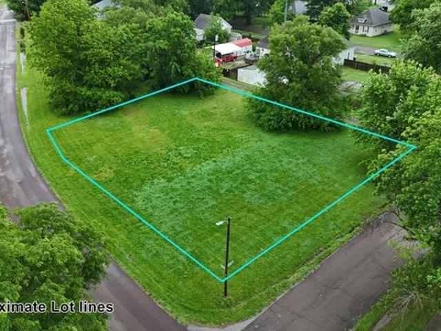 2200 E Gould St, Sedalia, MO 65301