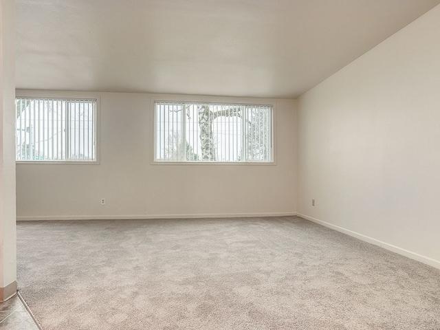 2200 E. Mill Plain Blvd Units 1 10 Studio Apartment for Rent at 2200 E Mill Plain Blvd, Vancouver, WA 98661 Central Park