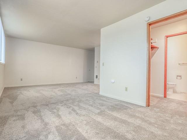 2200 E. Mill Plain Blvd Units 1 10 Studio Apartment for Rent at 2200 E Mill Plain Blvd, Vancouver, WA 98661 Central Park