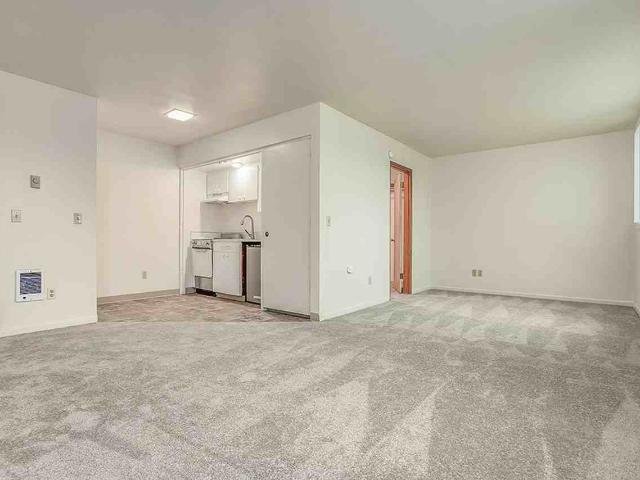 2200 E. Mill Plain Blvd Units 1 10 Studio Apartment for Rent at 2200 E Mill Plain Blvd, Vancouver, WA 98661 Central Park