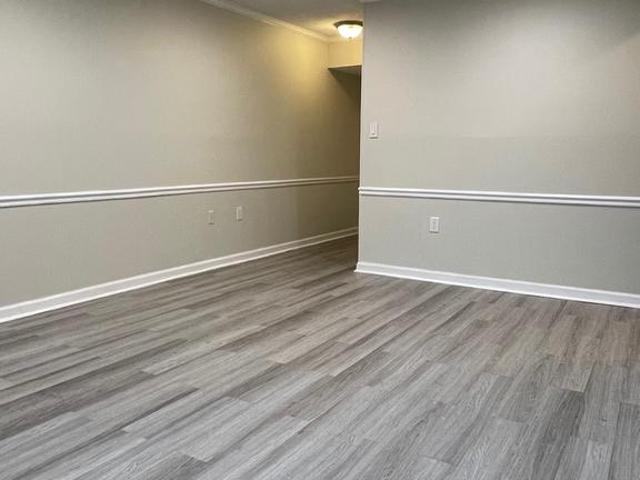 2200 Greenery Lane # 101 23