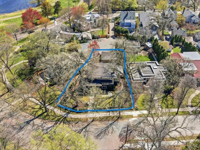 2200 Kenwood Parkway