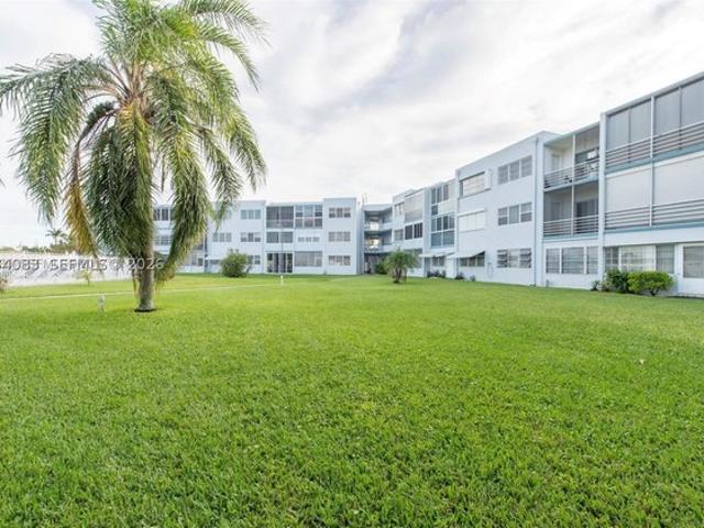 2200 Park Ln Apt 105, Hollywood, FL 33021