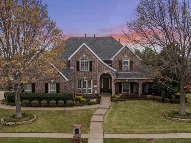 2200 Roadrunner Dr, Flower Mound, TX 75022