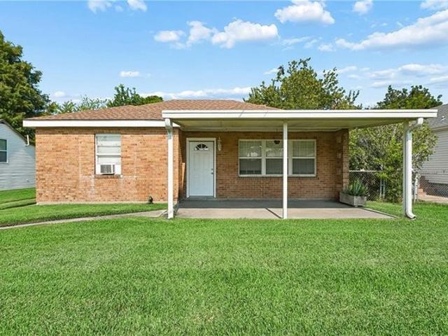 2200 Stander Pl, Chalmette, LA 70043