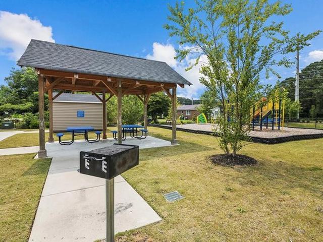 2200 Sunbury Way, Greenville, NC 27858