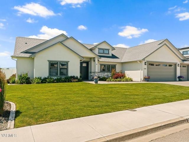 2200 S 96th Ave, Yakima, WA 98903