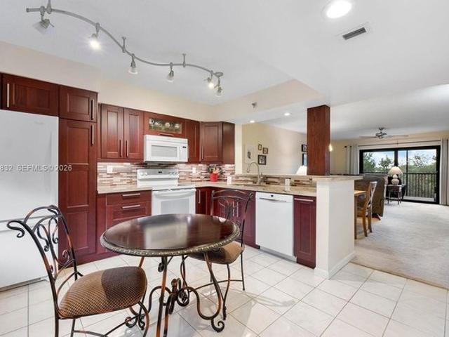 2200 S Cypress Bend Dr Apt 406, Pompano Beach, FL 33069