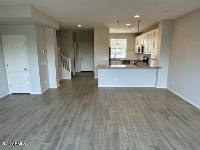 2200 S Jacana Court