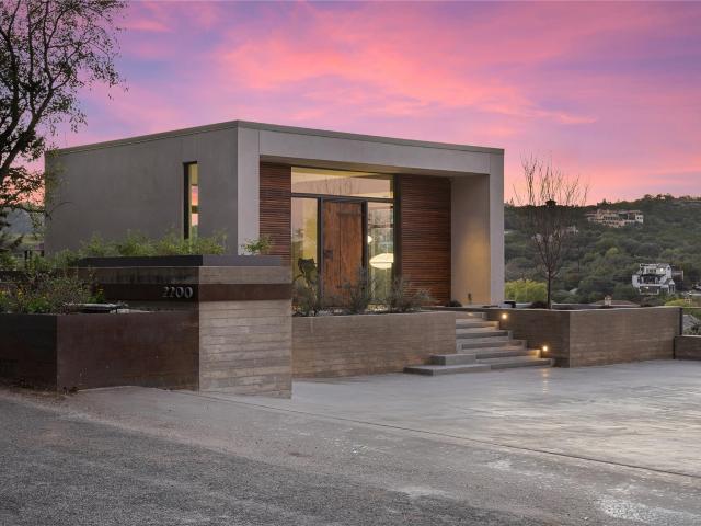 2200 Scenic Dr