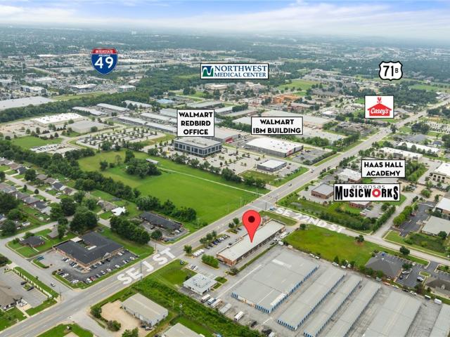 2200 SE J Street 12