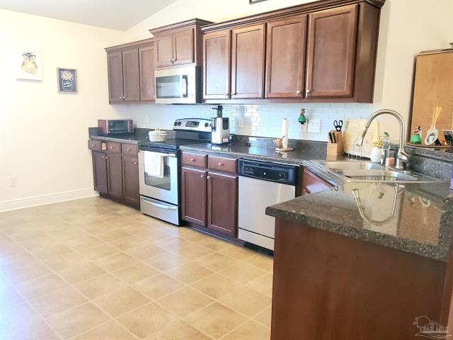 2200 Somerville Ct, Pensacola, FL 32506 | MLS #679367 | Compass
