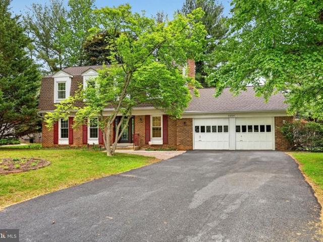 2200 Touchstone Ct, Silver Spring, MD 20904