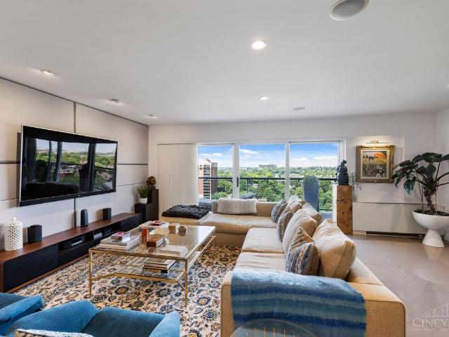 2200 Victory Parkway