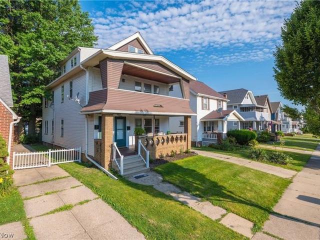 2200 Wyandotte Ave Unit 2202, Lakewood, OH 44107