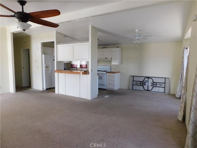 2200 W WILSON Street 82