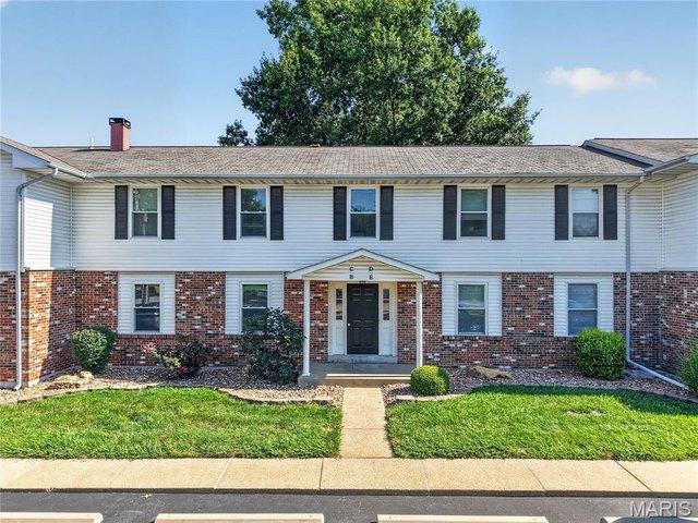 2200 Willott Rd Apt B, Saint Peters, MO 63376